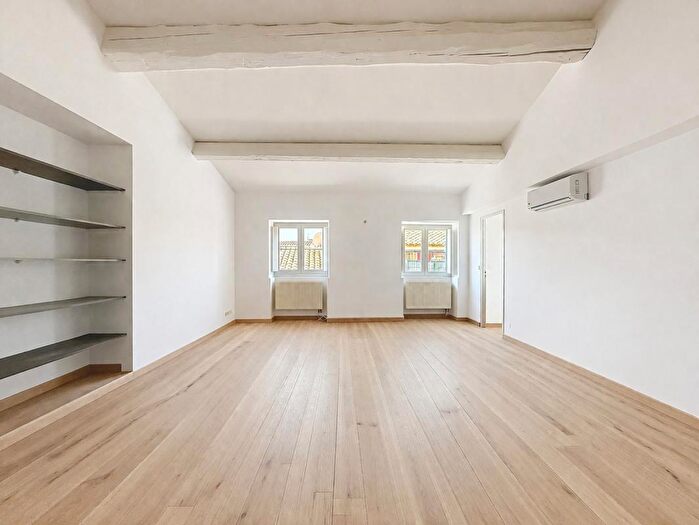 Appartement à vendre - Avignon, Palais des Papes, Zone Piétonne - 3 pièces - 2 chambres