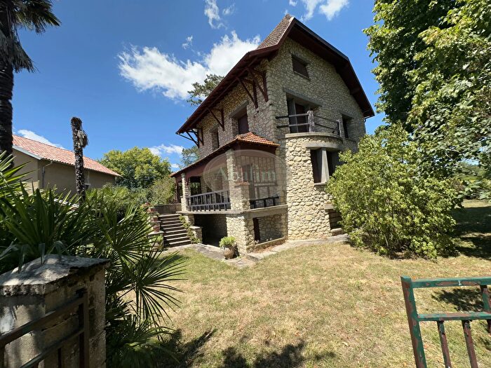 Maison 7 pièces à Mouchès, à vendre