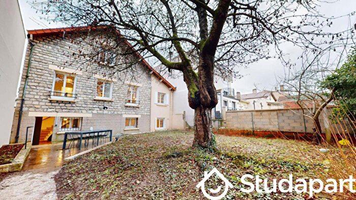 Appartement à louer - Jardin Parisien, Clamart - 1 pièce - 2 chambres