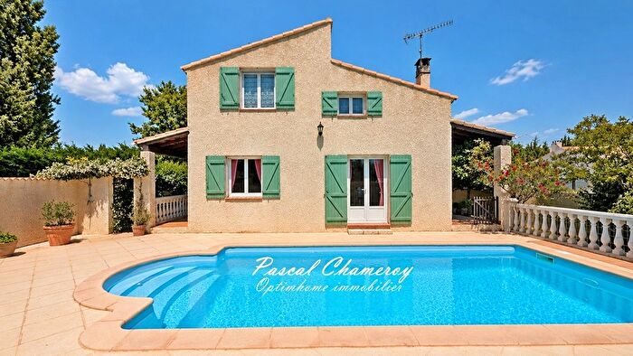 Maison 7 pièces à Eyguières, à vendre
