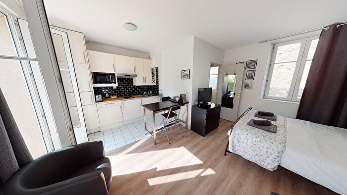 Appartement 1 pièce à Senlis, Centre-ville, à louer