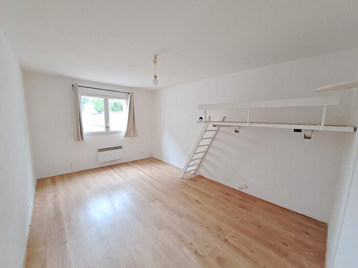Appartement 1 pièce à Toulouse, Saint-Michel, à louer