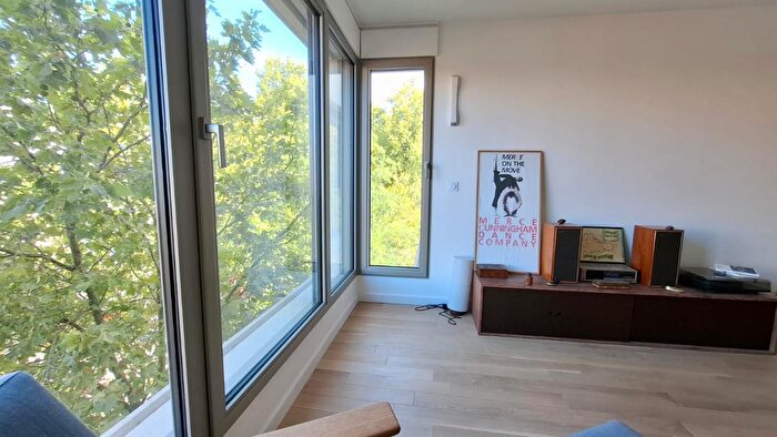 Appartement à vendre - Paris e , Belleville - 2 pièces - 1 chambre