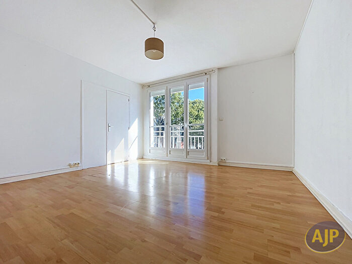 Appartement 4 pièces à vendre - Rezé, Château