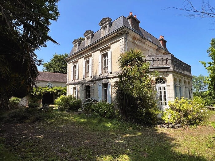 Sorges : Maison 9 pièces à vendre