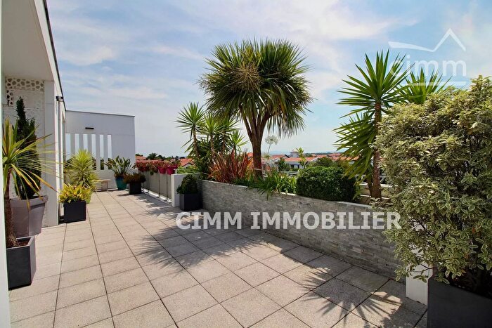 Anglet, Cinq Cantons : Appartement 4 pièces à vendre