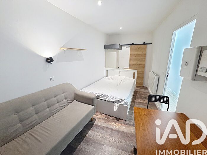 Maison à vendre - Saint-Étienne-de-Tinée - 5 pièces - 4 chambres