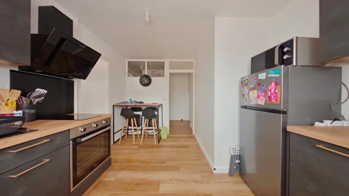 Appartement à louer - La Roche-Posay - 2 pièces - 1 chambre