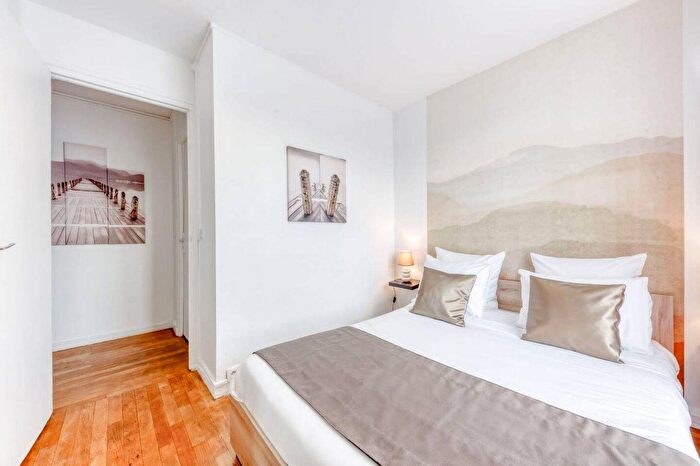 Appartement à louer - Les Lilas - 2 pièces - 1 chambre