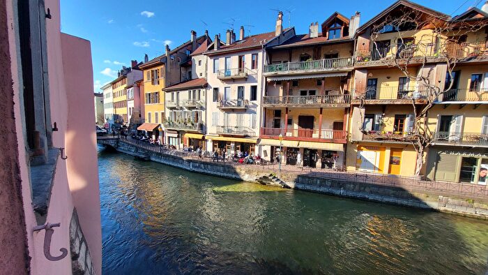 Appartement à vendre - Annecy, Centre-ville, Vieille ville, Marquisats - 2 pièces - 1 chambre