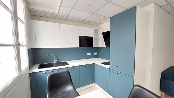 Appartement à louer - Centre-Hôtel de Ville, Limoges - 4 pièces - 3 chambres