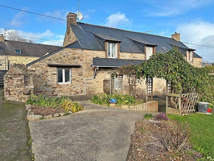 Maison à vendre - Rieux - 8 pièces - 5 chambres