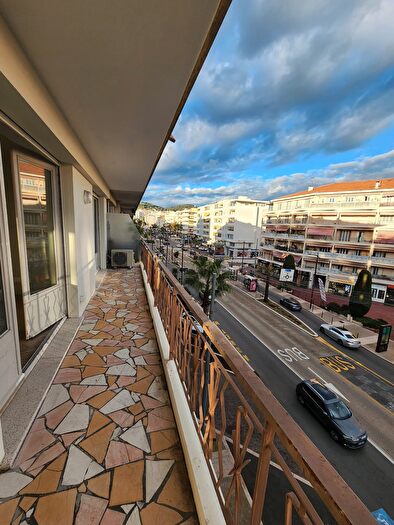 Appartement à louer - Le Cannet, Bas Cannet - 2 pièces - 1 chambre