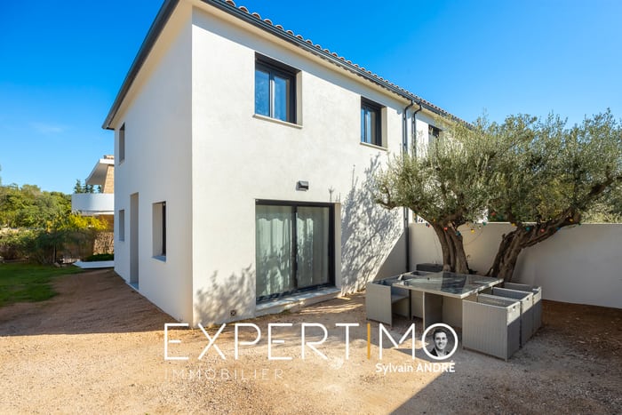 Aubagne, Arnaud Solans, Garlaban Royante, Saint-Mitre : Maison 4 pièces à vendre