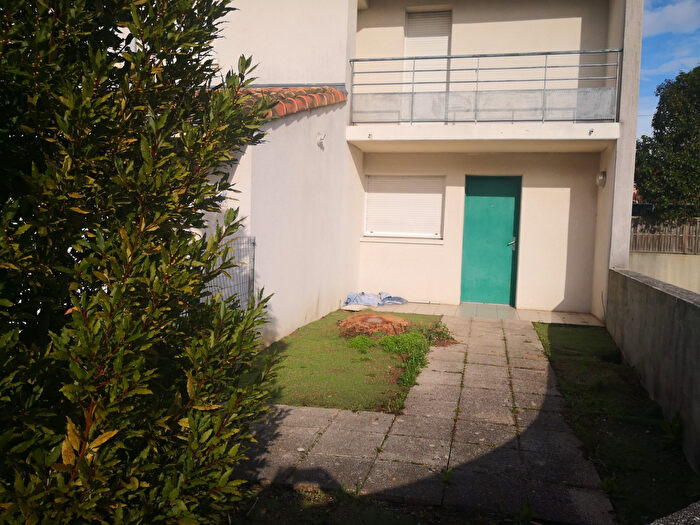 Maison à vendre - Pessac, Verthamon, Haut Biron - 5 pièces - 4 chambres