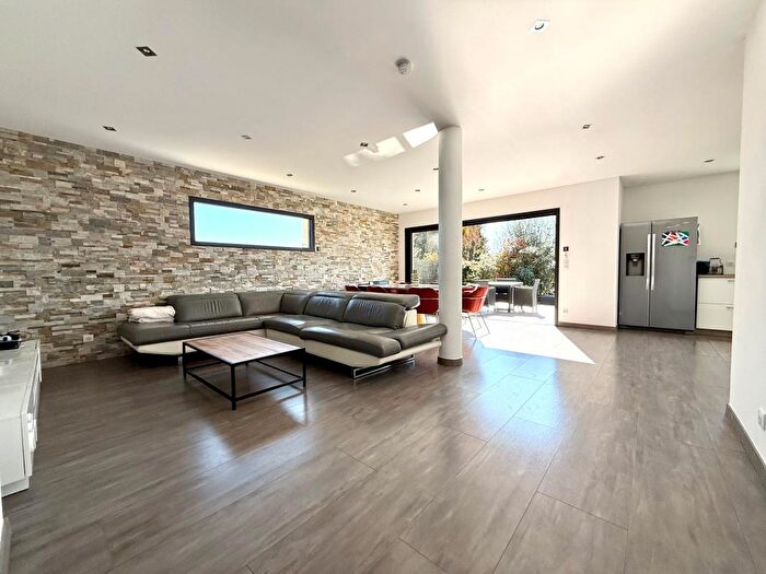 Maison à vendre - Mauguio, Alfred Camus - 10 pièces - 8 chambres