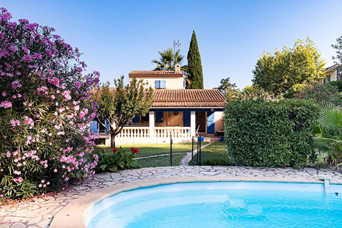 Maison à vendre - La Londe-les-Maures, Valcros, Alicastre, Haut Pansard, Bas Pansard, Le Pin - 4 pièces - 3 chambres