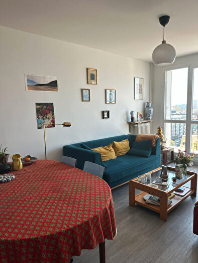 Appartement à louer - Aubervilliers, Centre-ville, Victor Hugo - 3 pièces - 2 chambres