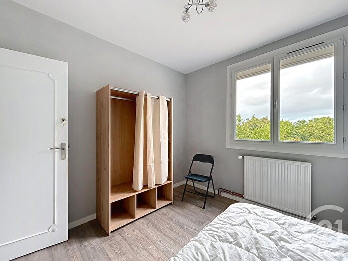 Rochefort, Faubourg Nord, Stade Philaudrie : Maison 1 pièce à louer