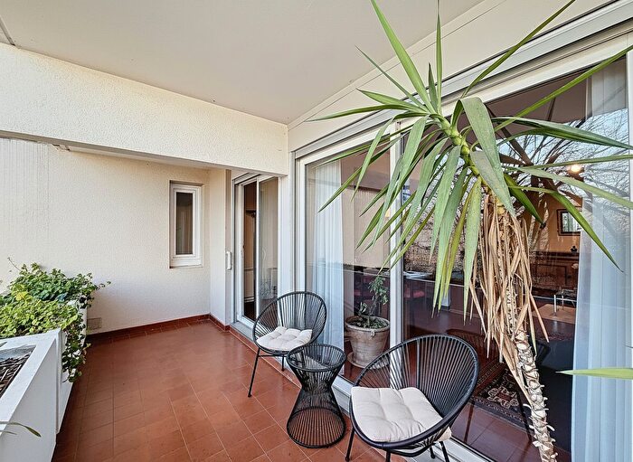 Appartement à vendre - Meylan, Centre-ville - 5 pièces - 2 chambres