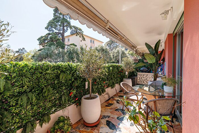 Nice, Saint-Philippe, Estienne dOrves - Appartement 4 pièces à vendre