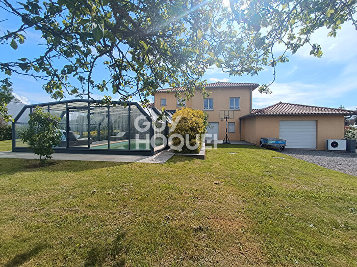 Maison à vendre - Violay - 8 pièces - 5 chambres