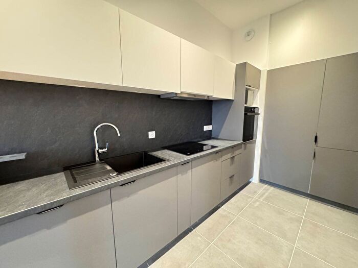 Appartement à louer - Bavilliers - 5 pièces - 3 chambres