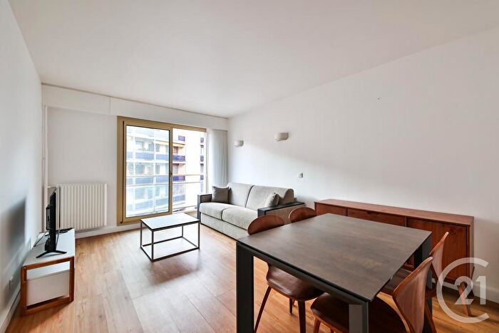 Appartement 1 pièce à Paris 9ème, Clichy, Trinité, à louer