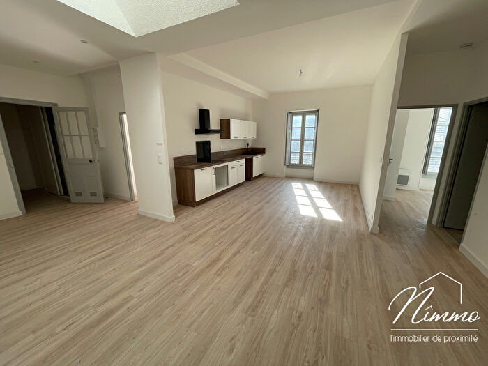 Appartement à louer - Nîmes, Feuchères - 3 pièces - 2 chambres