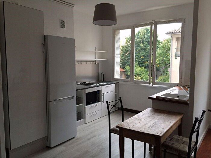 Appartement à louer - Croix Rousse Centre, Lyon ème arrondissement - 2 pièces - 1 chambre