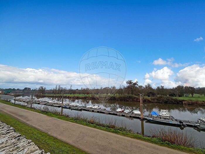 Maison à vendre - La Chapelle-Basse-Mer - 10 pièces - 5 chambres