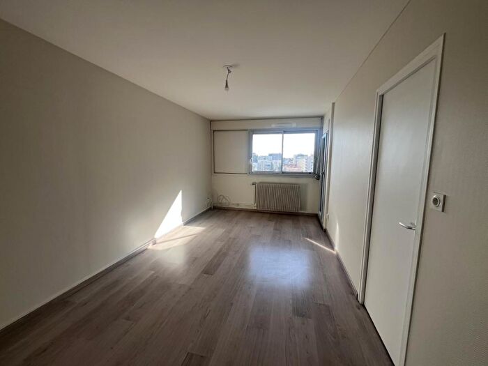Appartement à louer - Villeurbanne, Charmettes - 2 pièces - 1 chambre