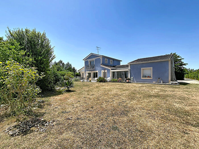 Maison 4 pièces à Saint-Sylvestre-sur-Lot, à vendre