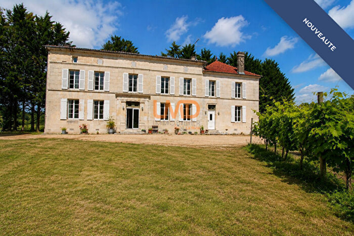 Maison 8 pièces à Mons, à vendre