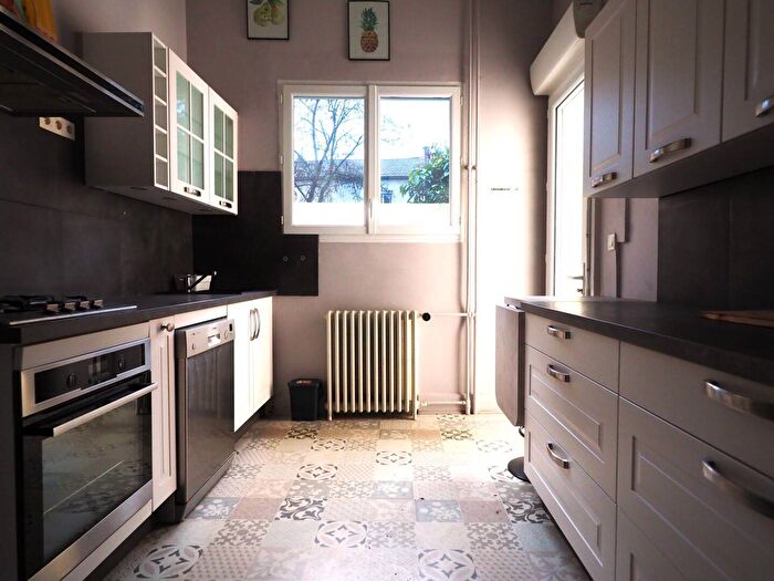 Maison à louer - Marmande - 7 pièces - 5 chambres