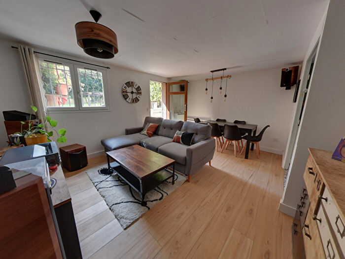 Appartement à vendre - Gournay-sur-Marne - 3 pièces - 2 chambres