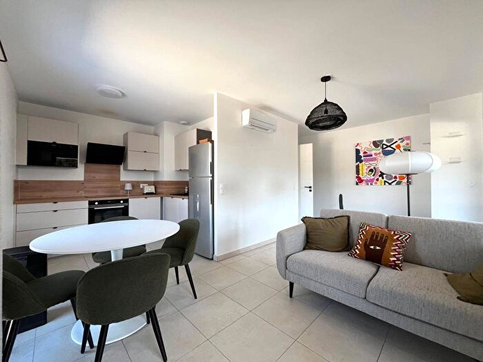 Appartement à louer - Combaillaux - 2 pièces - 1 chambre