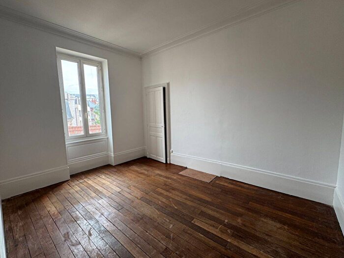 Clemenceau, Dijon : Appartement 4 pièces à louer