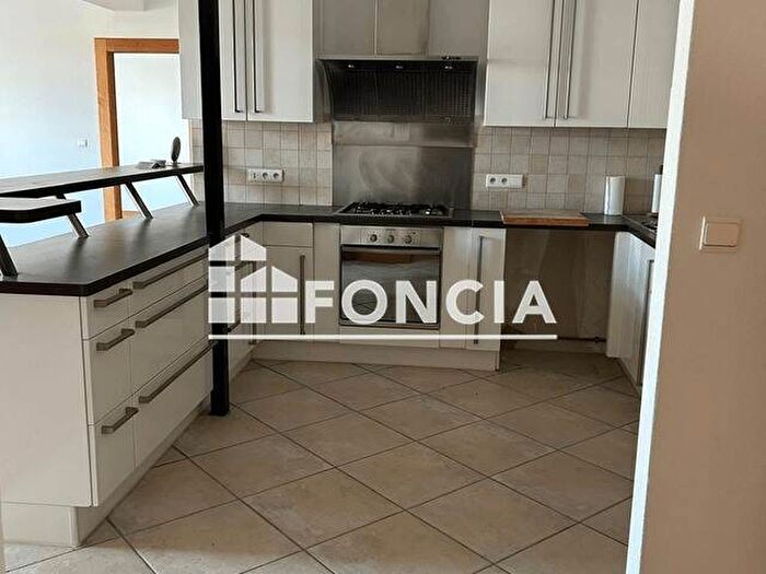 Appartement à louer - Cités, Thonon-les-Bains - 3 pièces - 2 chambres