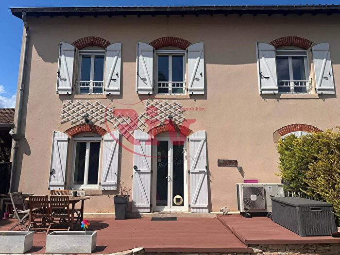 Maison 4 pièces à Saint-Prim, à louer