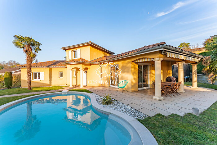 Maison 6 pièces à vendre à Reyrieux