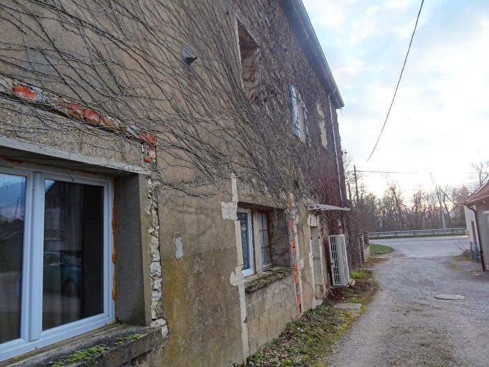 Maison 9 pièces à Rully, à vendre