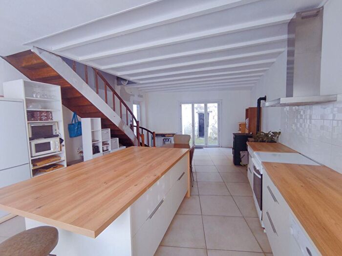 Maison à vendre - La Guerche - 5 pièces - 2 chambres