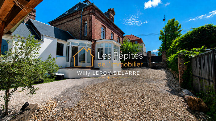 Abbeville, Faubourg de la Bouvaque : Maison 6 pièces à vendre