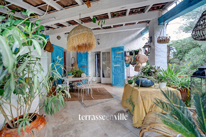 Maison à vendre - Ceyreste - 5 pièces - 3 chambres