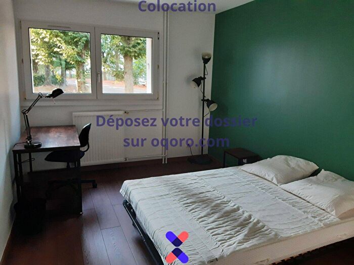 Appartement à louer - Le Pas du Lac, Montigny-le-Bretonneux - 6 pièces - 5 chambres