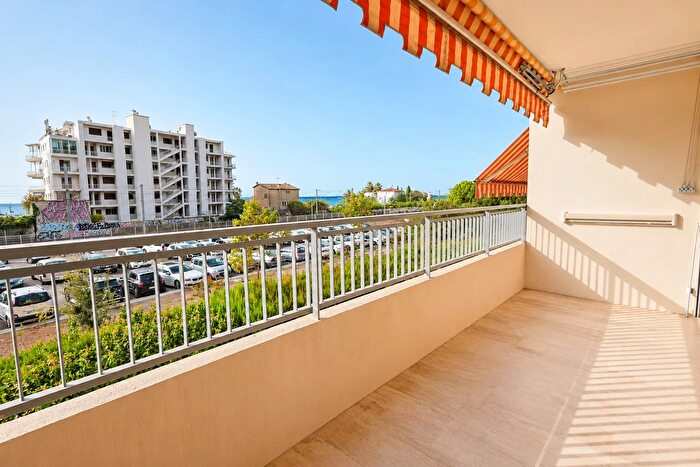 Appartement 4 pièces à vendre - Vallauris, Golfe Juan, Vieux Port