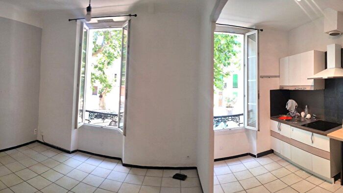 Saint-Maximin-la-Sainte-Baume : Appartement 3 pièces à louer