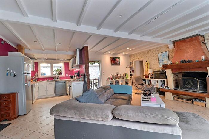 Maison à vendre - Le Taillan-Médoc - 4 pièces - 3 chambres