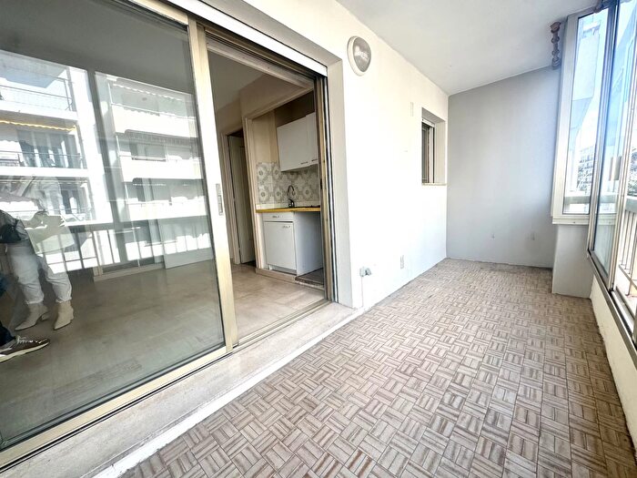 Cannes, Centre-ville : Appartement 1 pièce à vendre